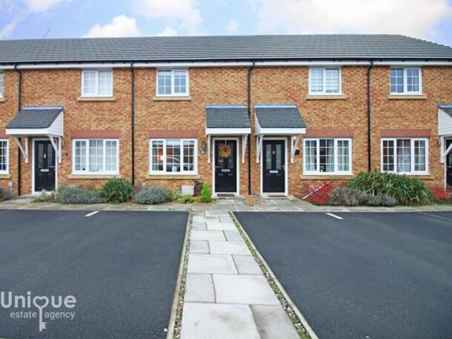 2 Bedroom House Blackpool Lancashire 101931411