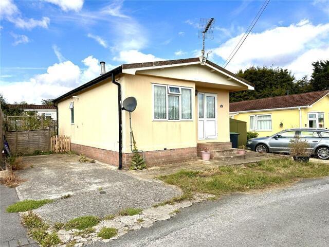 2 Bedroom House Blandford Forum Dorset 100854806