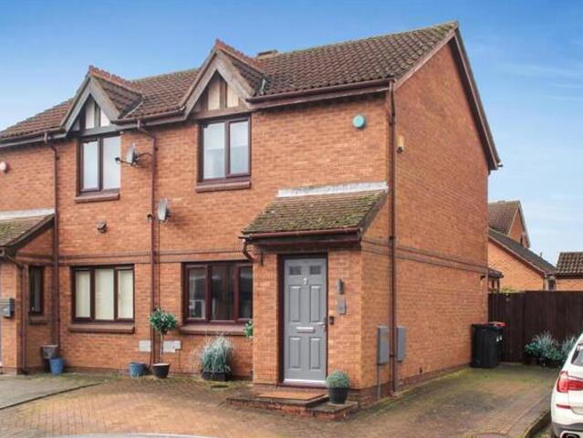 2 Bedroom House Bletchley Buckinghamshire 99523549