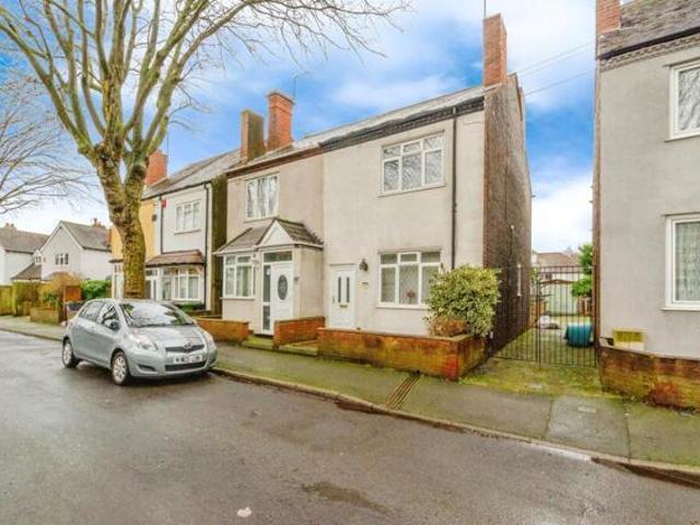 2 Bedroom House Bloxwich Walsall LS98864326