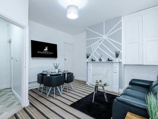 2 Bedroom House Bradford Bradford 87556673