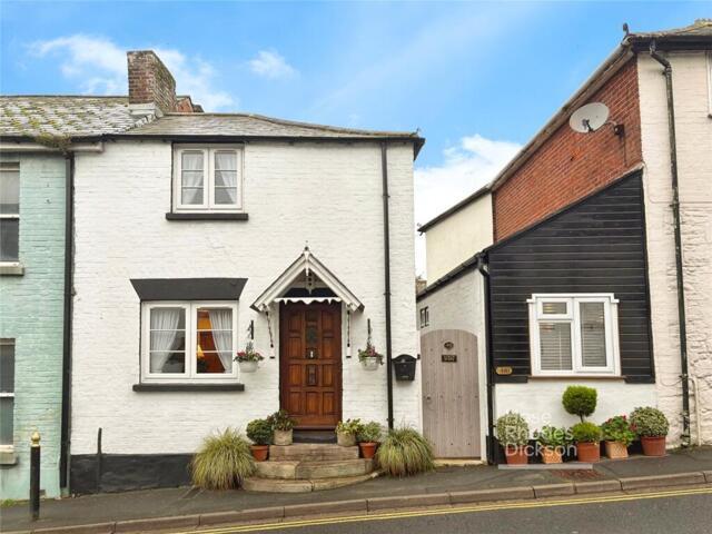 2 Bedroom House Brading Brading LS100988168