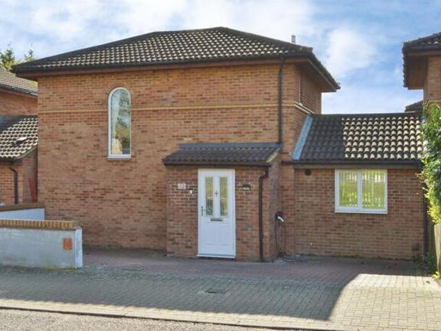 2 Bedroom House Bradwell Common Buckinghamshire LS100786521