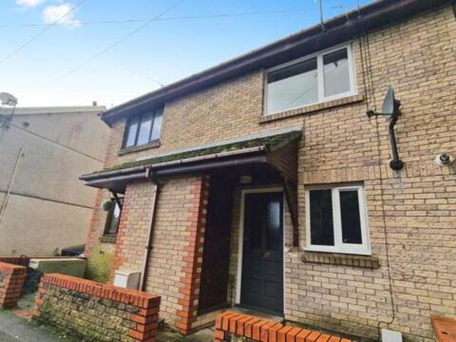 2 Bedroom House Bridgend Bridgend LS98864762