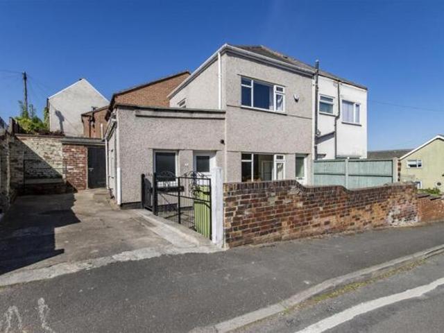 2 Bedroom House Brimington Brimington 99608303