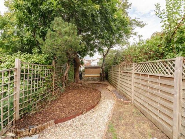 2 Bedroom House Bristol Bristol 99523794
