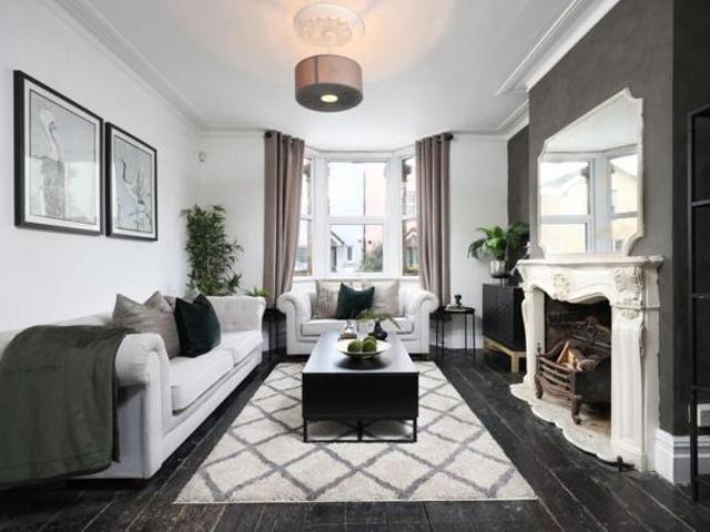 2 Bedroom House Bristol City Of Bristol 99688646