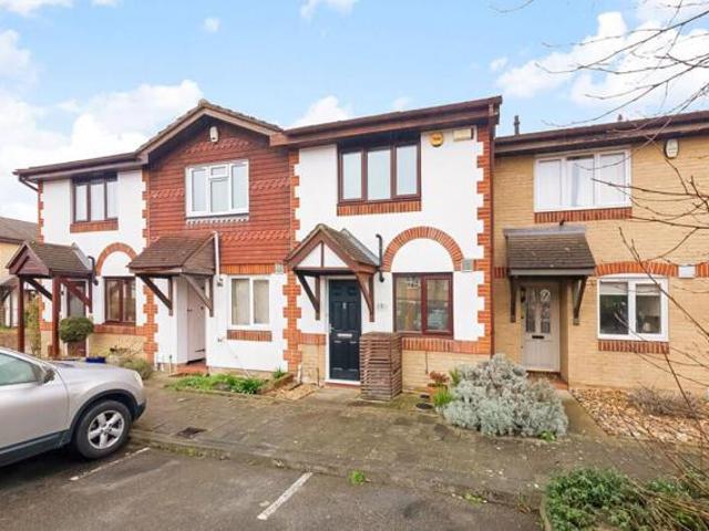 2 Bedroom House Bromley Greater London 100786966
