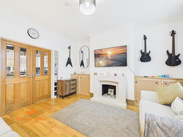 2 Bedroom House Burnley Lancashire 101931869