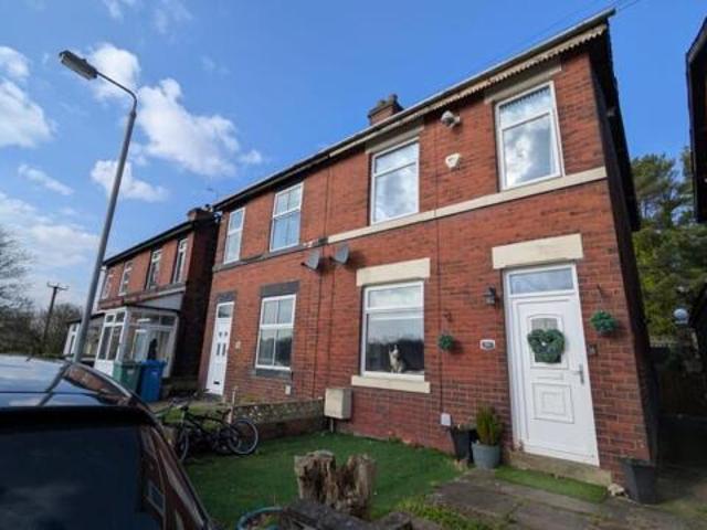 2 Bedroom House Bury Bury LS101676645
