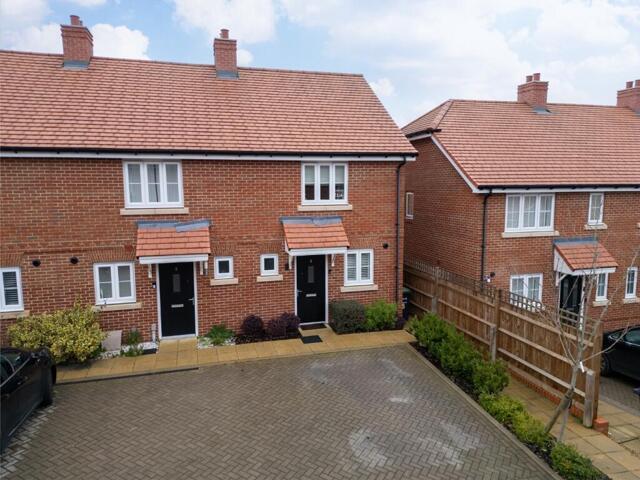 2 Bedroom House Gravesend Kent LS99926422