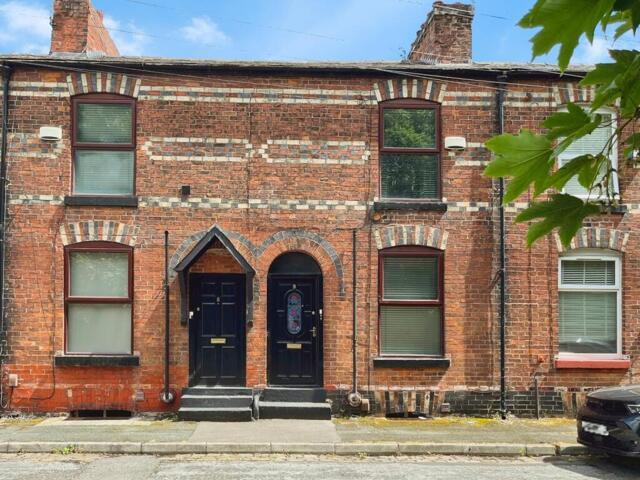 2 Bedroom House Greater Manchester Greater Manchester 101316473