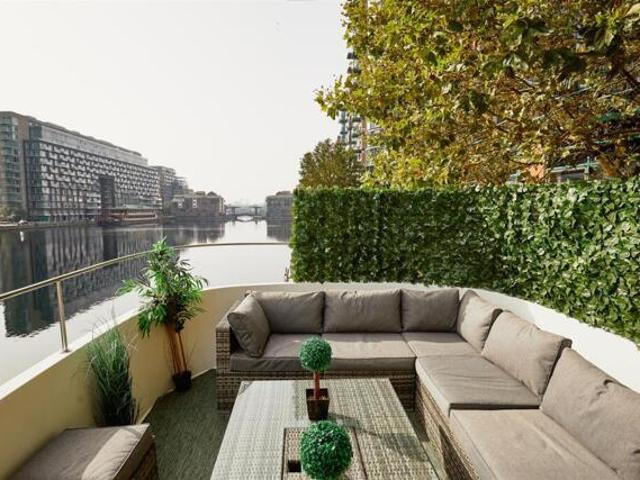 2 Bedroom House Greenwich Greater London LS100366137