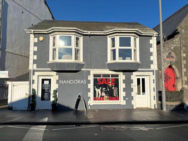 2 Bedroom House Gwynedd Gwynedd 101025889