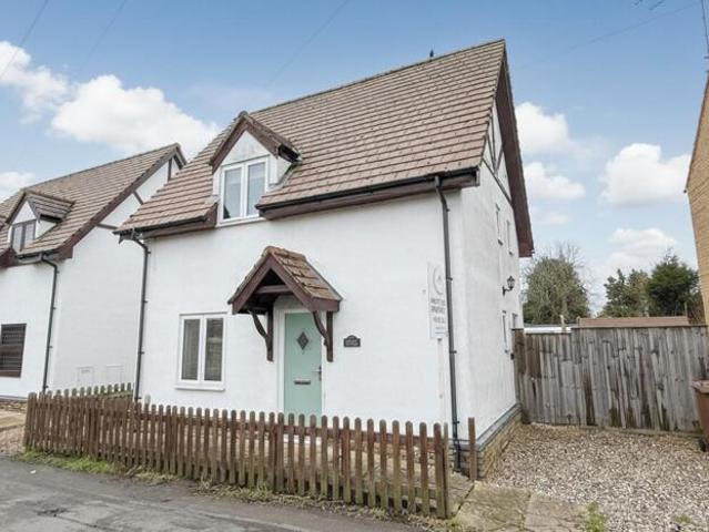 2 Bedroom House Doddington Cambridgeshire LS99986310