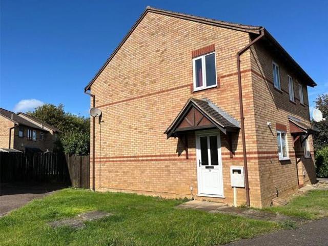 2 Bedroom House Daventry Northamptonshire 101678186