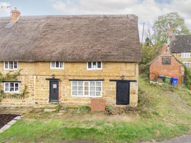 2 Bedroom House Daventry Northamptonshire 101316205