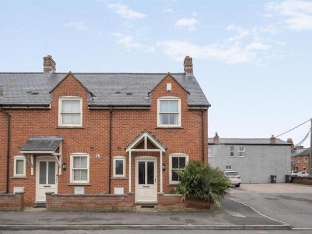 2 Bedroom House Devizes Wiltshire 99345047