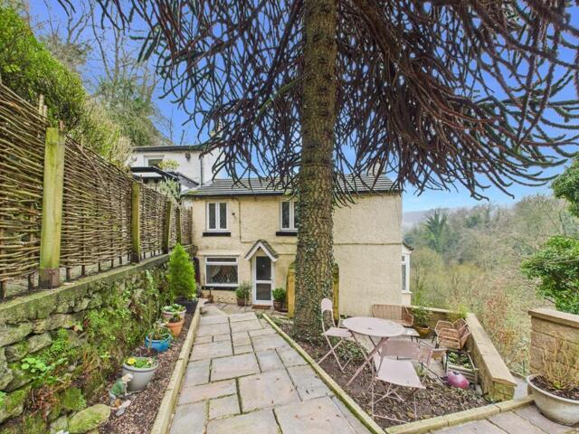 2 Bedroom House Derbyshire Derbyshire LS99277705