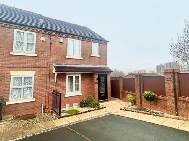 2 Bedroom House Dudley Dudley LS98687447