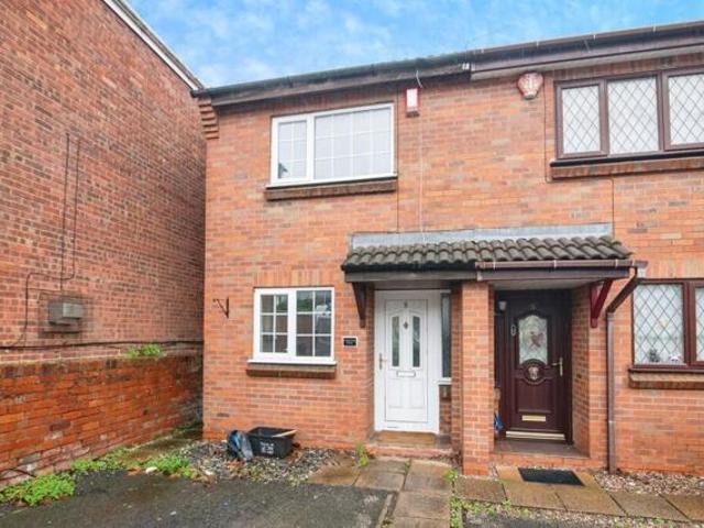 2 Bedroom House Dudley West Midlands LS98834448