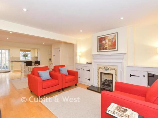 2 Bedroom House Emsworth Emsworth 99571815