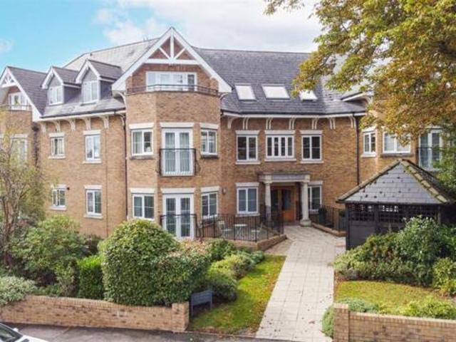 2 Bedroom House Enfield Greater London 99204223