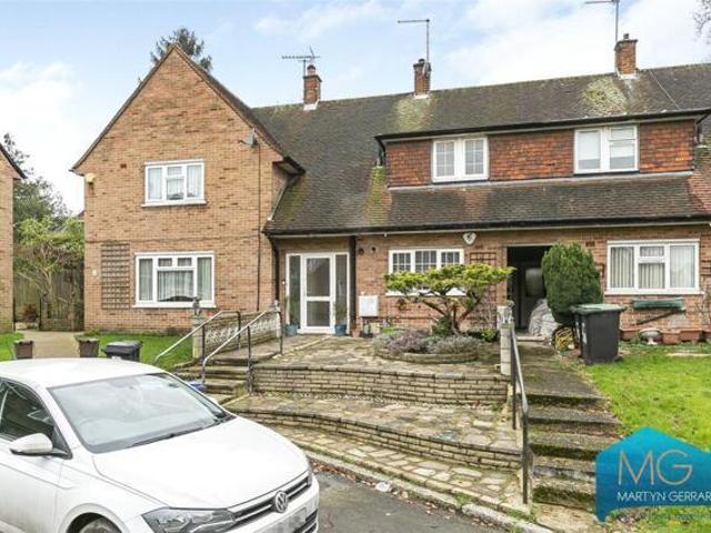 2 Bedroom House Enfield Greater London 101676655