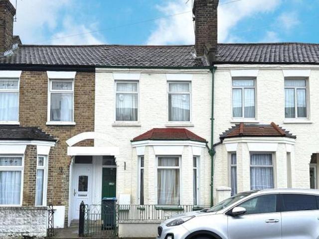 2 Bedroom House Enfield Greater London LS98903614