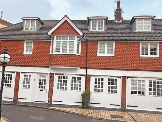 2 Bedroom House Eastbourne East Sussex 101351961