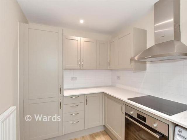 2 Bedroom House Eastchurch Kent LS99986223