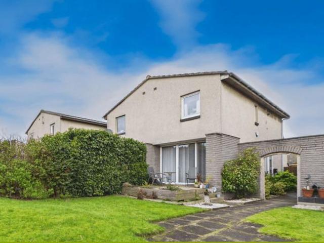 2 Bedroom House Edinburgh City Of Edinburgh LS99986501