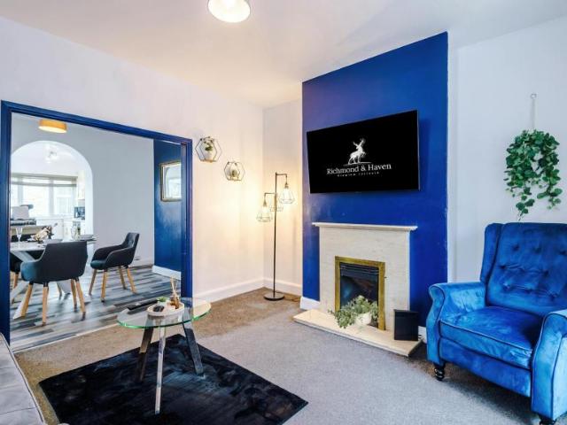 2 Bedroom House Elland Elland 89100185