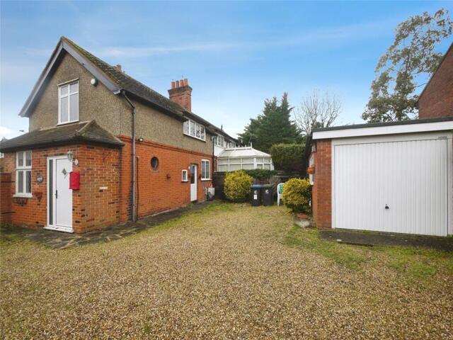 2 Bedroom House Epping Essex LS100132548
