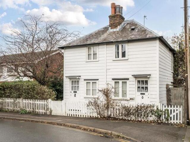 2 Bedroom House Epsom Surrey LS100541091