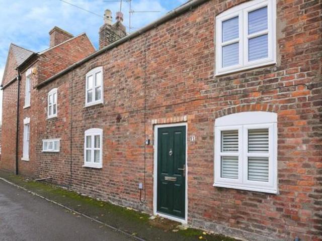 2 Bedroom House Evesham Worcestershire LS99773786