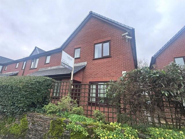 2 Bedroom House Exeter Devon 100398614
