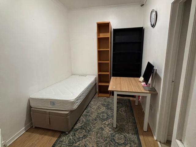 2 bedroom house for rent