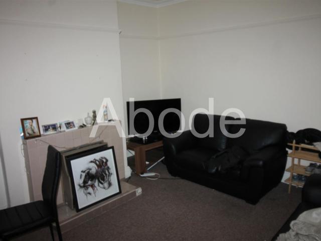 2 Bedroom House for rent at Harold Road, Hyde Park, Leeds
