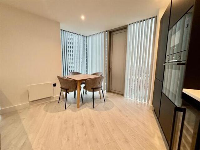 2 bedroom house for rent in 1 Trinity Way, Manchester, M3