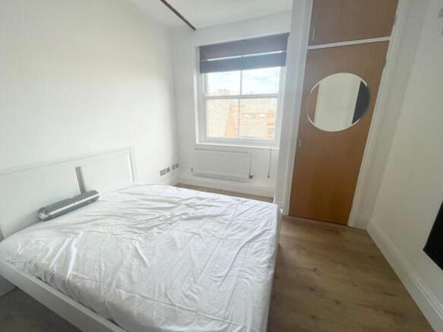 2 bedroom house for rent in 1a Hollowstone, Nottingham City Centre, NG1