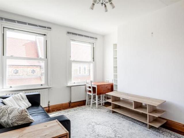 2 bedroom house for rent in 46 Minford Gardens, London, W14
