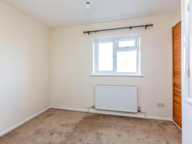 2 bedroom house for rent in County Street, Totterdown, BS4