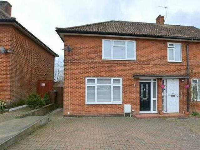 2 bedroom house for rent in Courtenay Avenue Harrow HA3