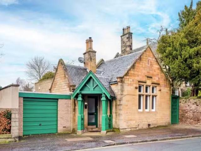 2 bedroom house for rent in Colinton Road, Edinburgh, EH10