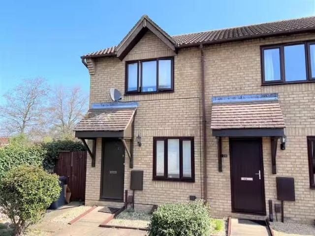 2 bedroom house for rent in Corsican Pine Close, Newmarket, CB8