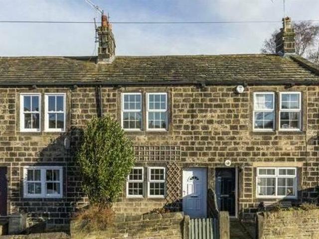 2 bedroom house for rent in Canada Road Rawdon Leeds West Yorkshire UK LS19