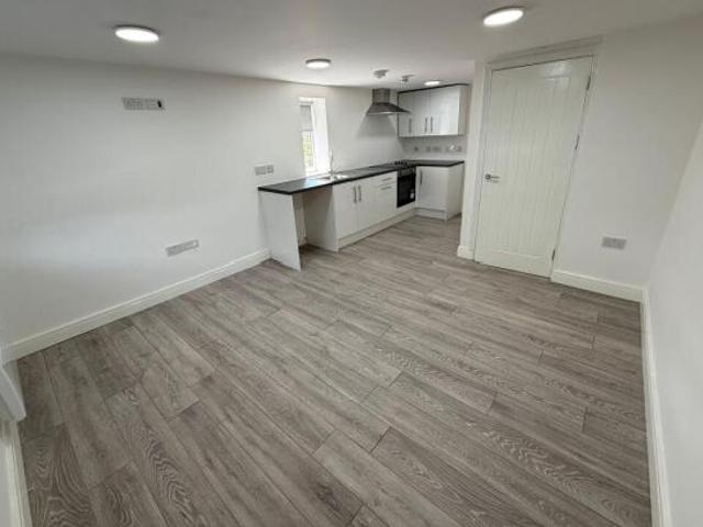 2 bedroom house for rent in Cannock Road, Wolverhampton, WV10