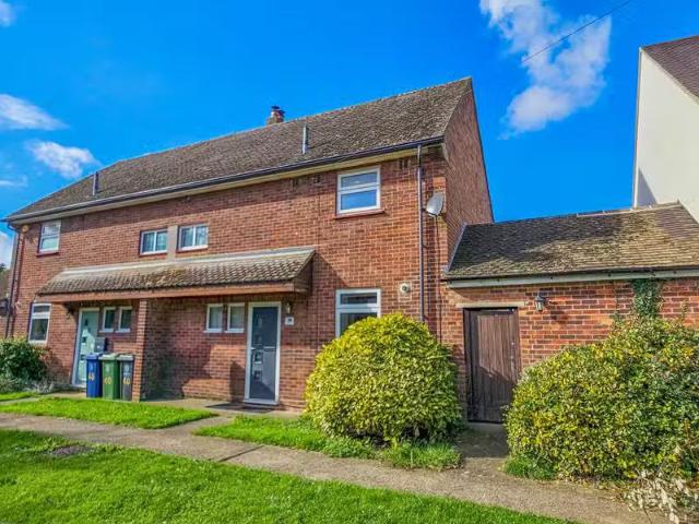 2 bedroom house for rent in Capper Road, Waterbeach, Cambridge.