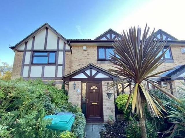 2 bedroom house for rent in Chaffinch Close Sharston M22 M22